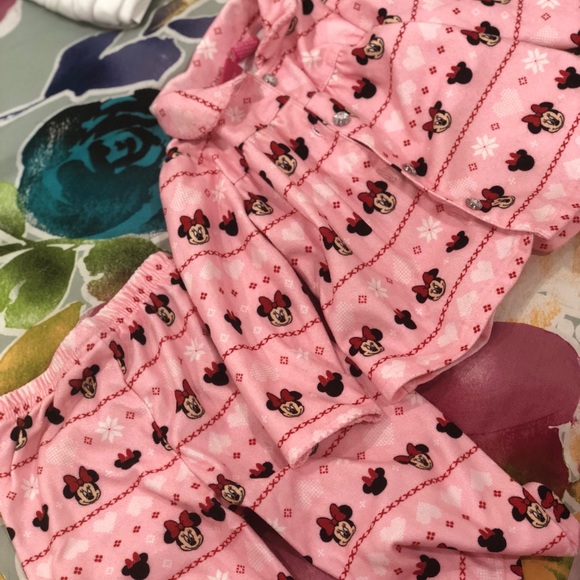 Disney | Pajamas | Disney Minnie Mouse Fleece Pj Set | Poshmark